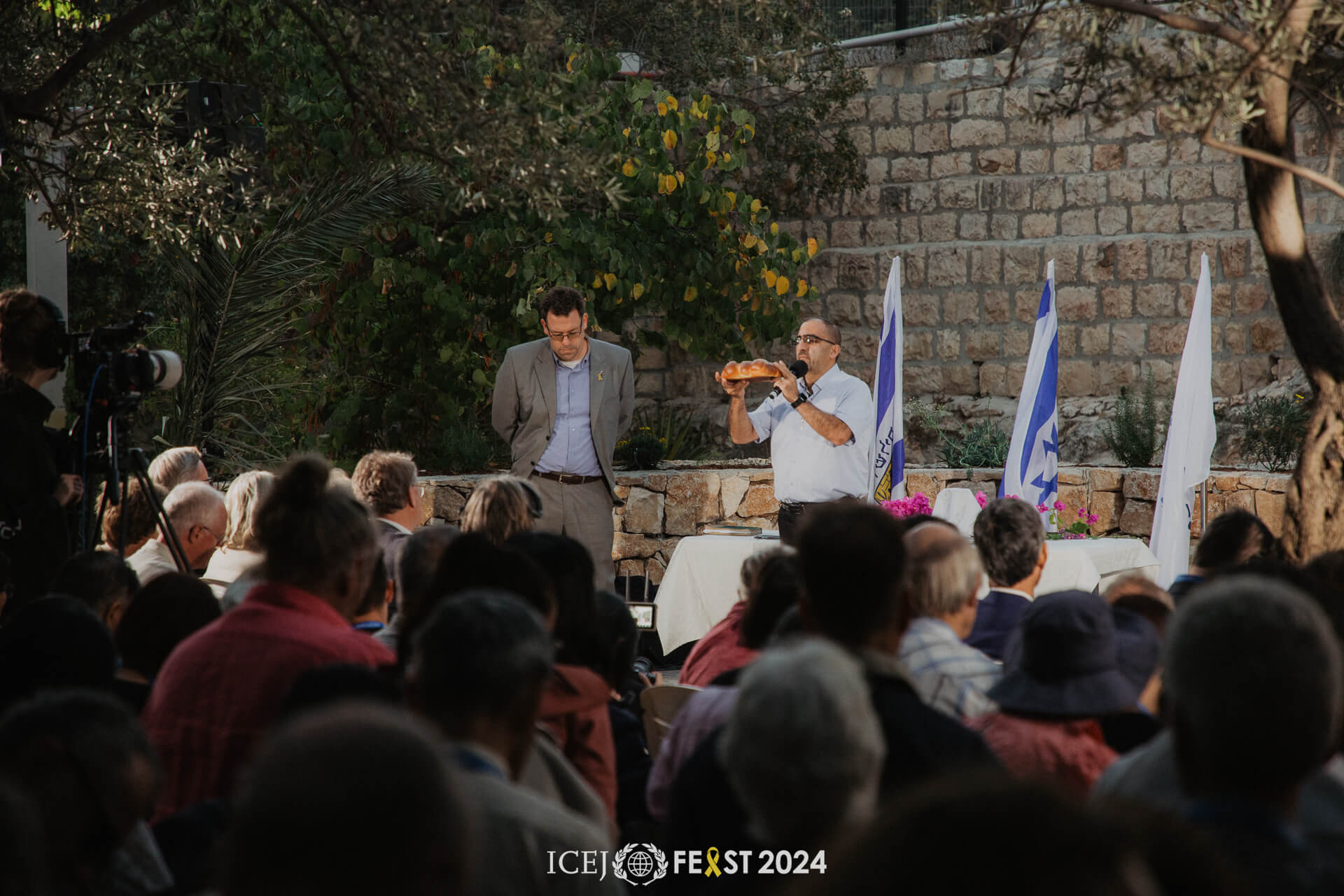 Feast pilgrims ascend to Jerusalem for Opening Night and Communion in ...